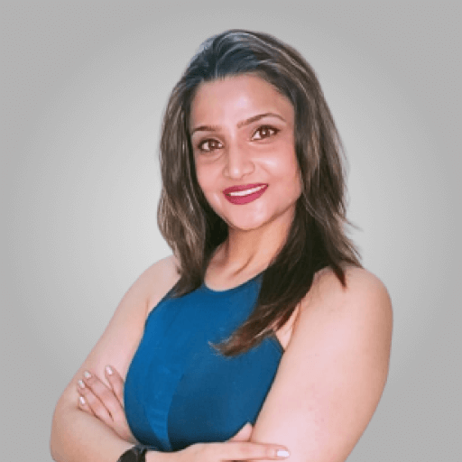 Monica HealthifyMe Fitness Trainer